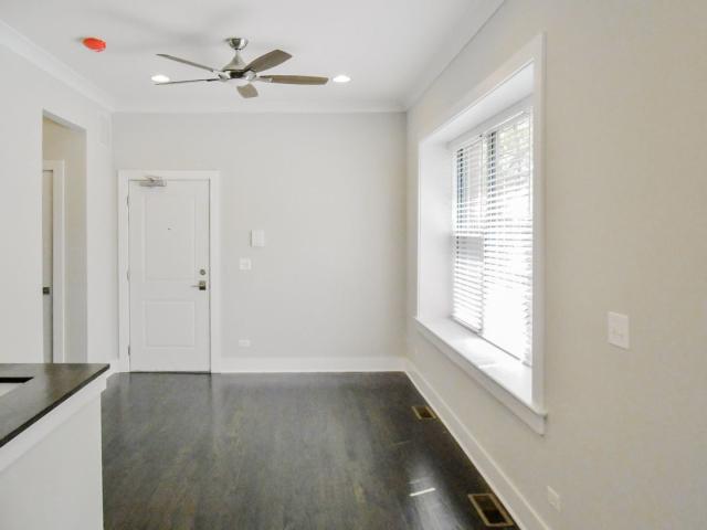 3 BR, 1.5 BA Apartment 1946 West Nelson Street Unit 1946 1E, Chicago, IL 60657