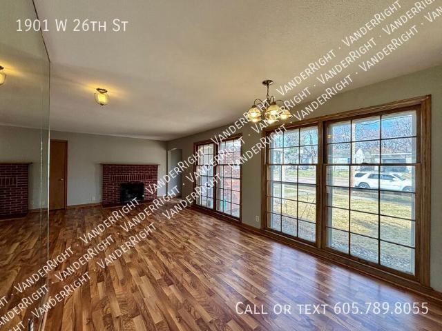 3 BR, 1.5 BA Apartment 1901 W 26th St, Sioux Falls, SD 57105