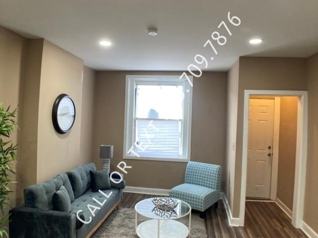 3 BR, 1.5 BA Apartment 207 E CAMBRIA STREET, PHILADELPHIA, PA 19134