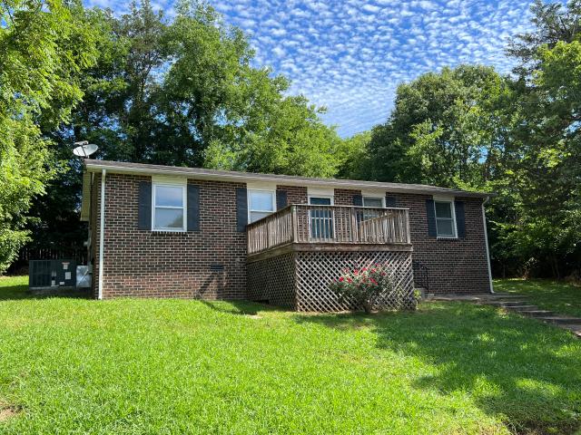 3 BR, 1.5 BA Apartment 202 Williams St, Woodbury, TN 37190