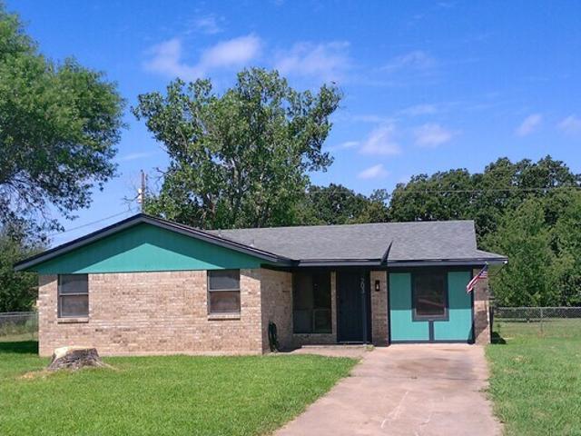 3 BR, 1.5 BA Apartment 203 Idylwood Drive, Gatesville, TX 76528