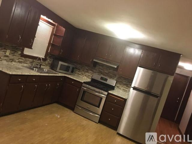 3 BR, 1.5 BA Apartment 20 Collins Street, New Britain, CT 06051