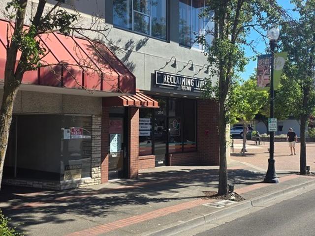 3 BR, 1.5 BA Apartment 216 E Main St, Unit 200, Medford, OR 97501