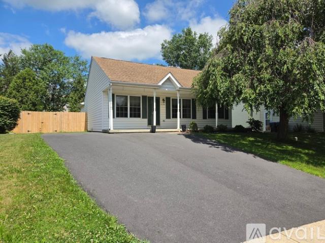 3 BR, 1.5 BA Apartment 2138 Barley Drive, Quakertown, PA 18951