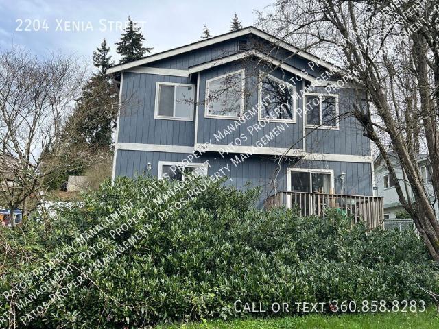 3 BR, 1.5 BA Apartment 2204 Xenia Street, Bellingham, WA 98229