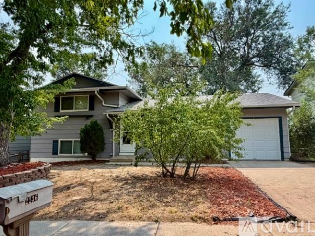 3 BR, 1.5 BA Apartment 2236 Fernwood Dr, Colorado Springs, CO 80910