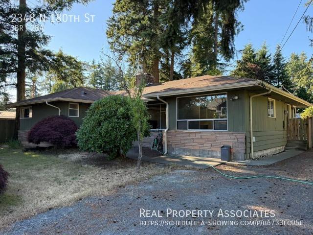 3 BR, 1.5 BA Apartment 2348 N 180th St, Shoreline, WA 98133