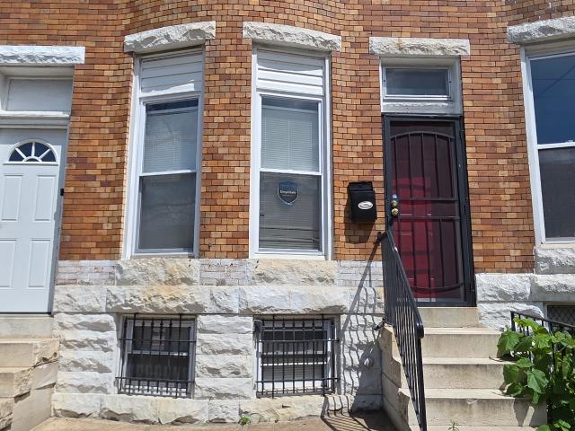 3 BR, 1.5 BA Apartment 237 North Monroe St, Baltimore, MD 21223
