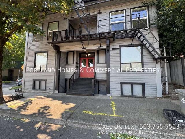 3 BR, 1.5 BA Apartment 2456 NW Vaughn Street #3, Portland, OR 97210