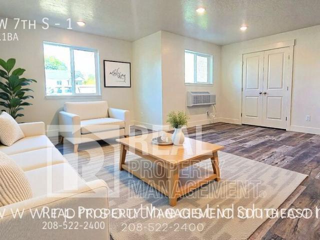 3 BR, 1.5 BA Apartment 245 W 7th S, St. Anthony, ID 83445