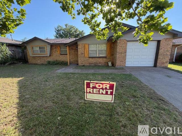 3 BR, 1.5 BA Apartment 2408 NW Norman Cir, Lawton, OK 73505