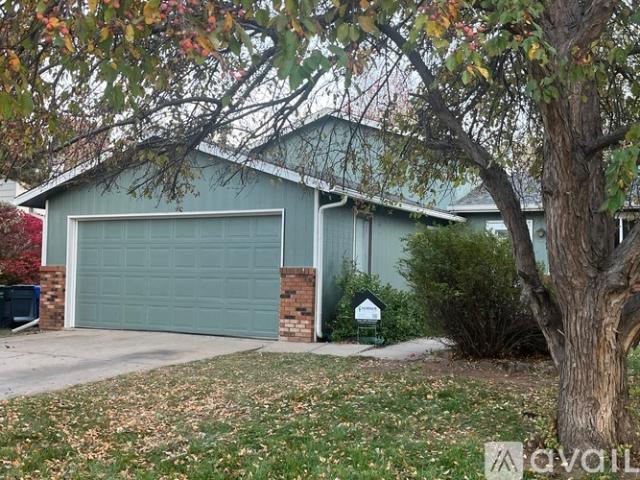 3 BR, 1.5 BA Apartment 2437 Cheviot Drive, Fort Collins, CO 80526
