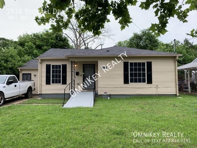3 BR, 1.5 BA Apartment 2538 Stovall Dr, Dallas, TX 75216