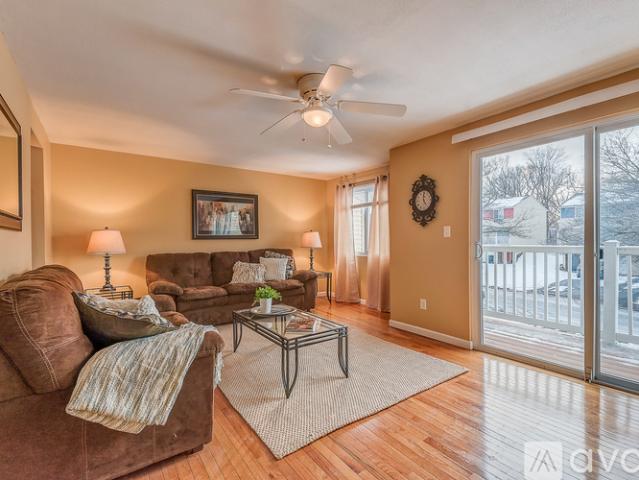 3 BR, 1.5 BA Apartment 260 Robert Drive, Unit 260 Robert Dr, Syracuse, NY 13210