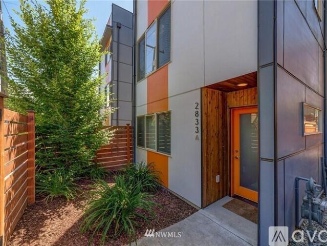 3 BR, 1.5 BA Apartment 2833 A Southwest Nevada Street, Seattle, WA 98126