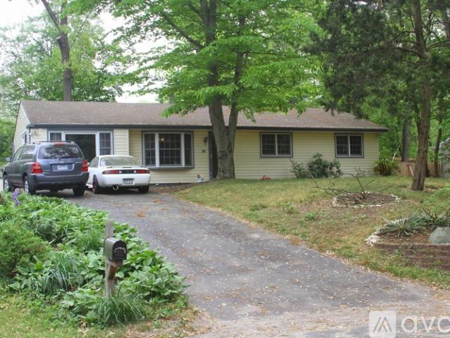 3 BR, 1.5 BA Apartment 309 Cedar Ln, Mount Laurel Township, NJ 08054