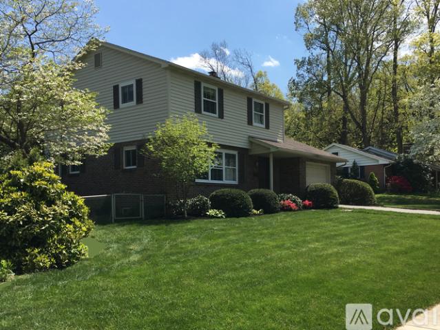 3 BR, 1.5 BA Apartment 30 Cedarwood Road, Wyomissing, PA 19610