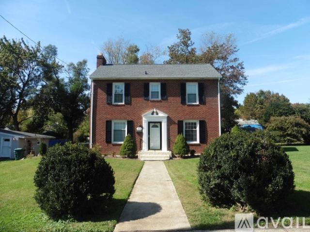 3 BR, 1.5 BA Apartment 319 Crompton Road, Waynesboro, VA 22980