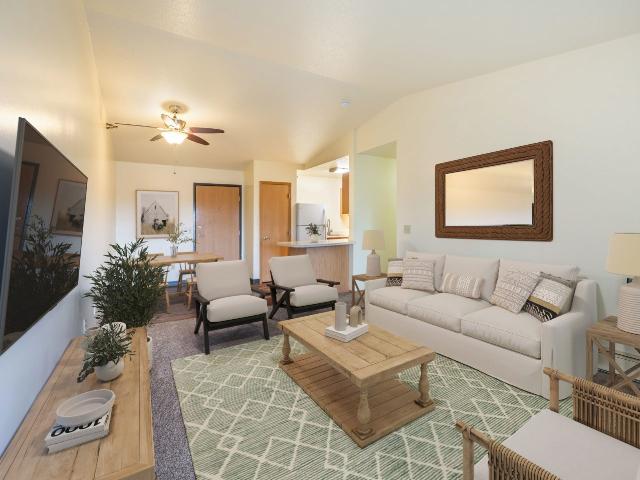 3 BR, 1.5 BA Apartment 310 SE Gateway Dr Unit 621, Manassas, VA 20111