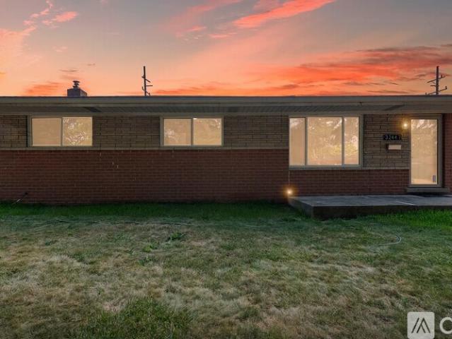 3 BR, 1.5 BA Apartment 32447 Hawthorne Drive, Warren, MI 48092