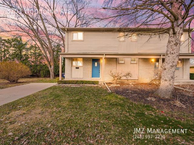 3 BR, 1.5 BA Apartment 3203 Woodland Ave, Royal Oak, MI 48073