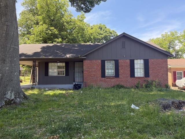 3 BR, 1.5 BA Apartment 3329 Denver St, Memphis, TN 38127