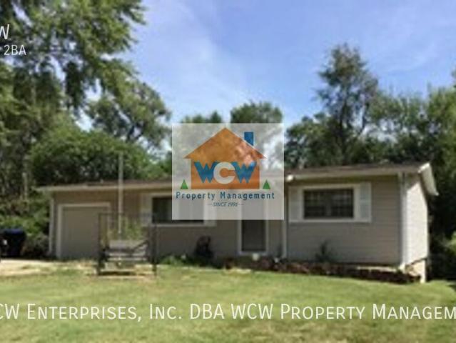 3 BR, 1.5 BA Apartment 3406 SW Watson Ave Topeka, KS 66614