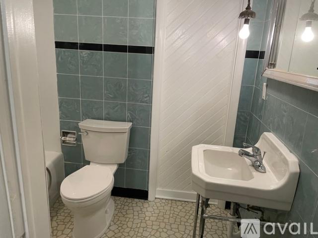 3 BR, 1.5 BA Apartment 34 Pearl Street, Unit APT 1 LOWER, Batavia, NY 14020