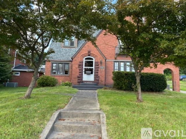3 BR, 1.5 BA Apartment 358 State Street, Baden, PA 15005