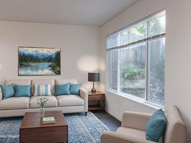 3 BR, 1.5 BA Apartment 3687 Southeast Francis Street Unit 3691, Portland, OR 97202
