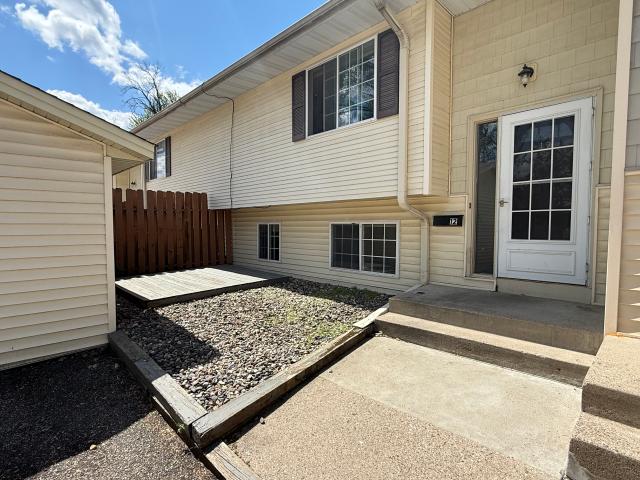 3 BR, 1.5 BA Apartment 4041 W 125th St, Savage, MN 55378