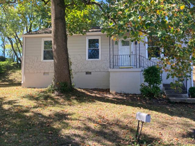 3 BR, 1.5 BA Apartment 4041 Navaho Trail, Nashville, TN 37211