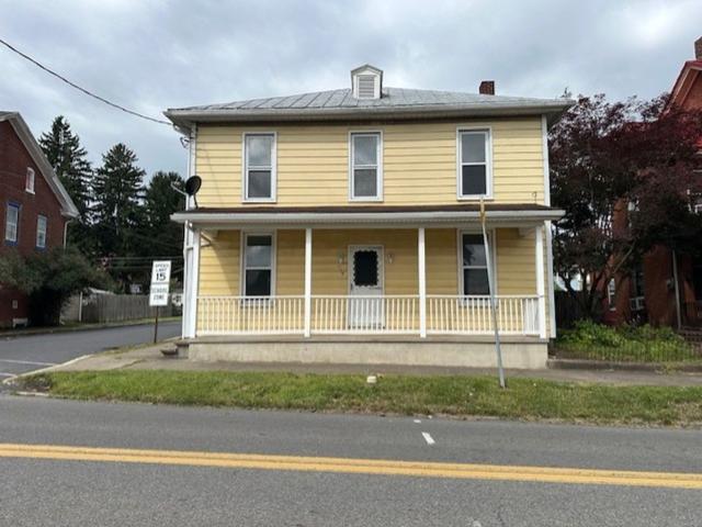 3 BR, 1.5 BA Apartment 403 N 4th St Newport, PA 17074