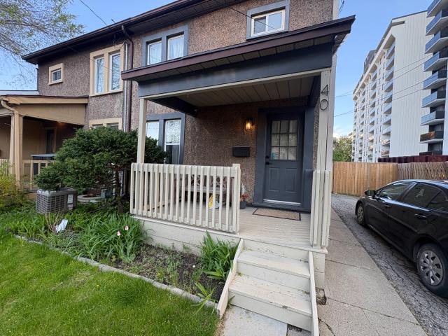 3 BR, 1.5 BA Apartment 40 Hess St North, Hamilton, ON L8R2S7