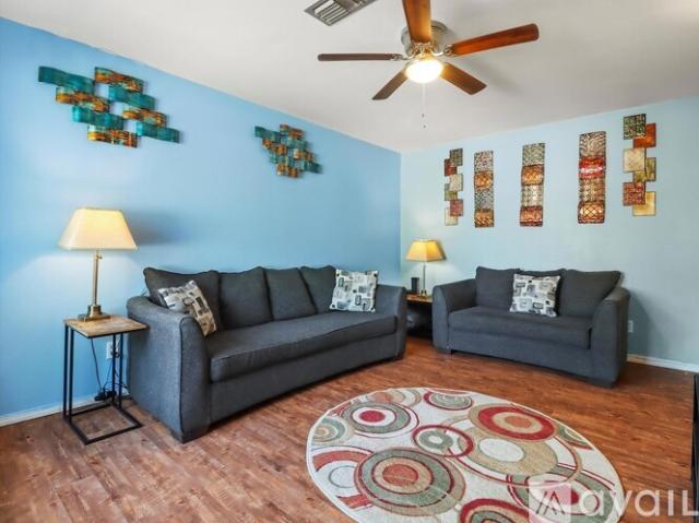 3 BR, 1.5 BA Apartment 428 East Bluff, Unit 1, Madison, WI 53704