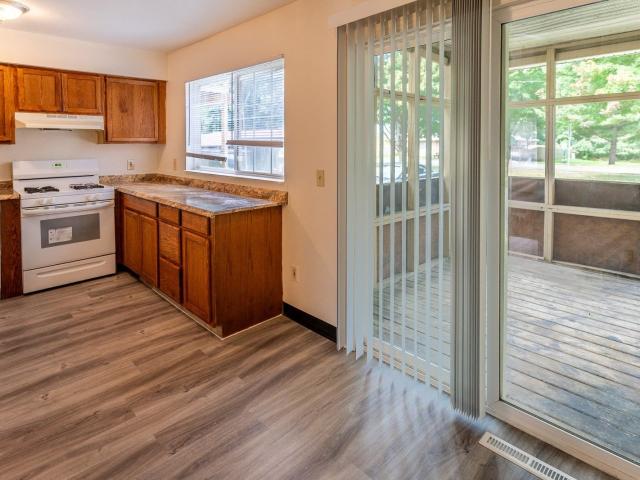 3 BR, 1.5 BA Apartment 420 Arbor Pointe Drive Unit 117, Battle Creek, MI 49037