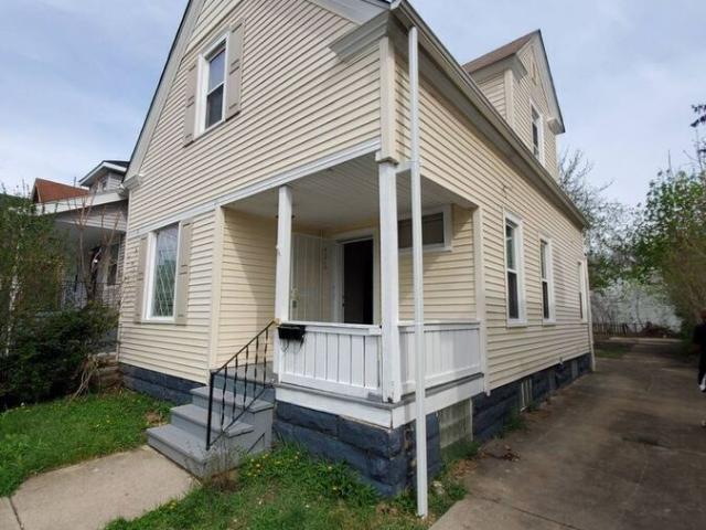 3 BR, 1.5 BA Apartment 4216 Clybourne Avenue, CLEVELAND, OH 44109