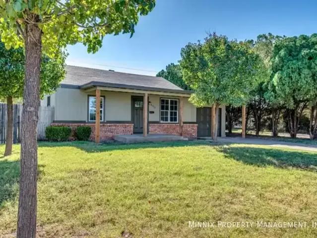 3 BR, 1.5 BA Apartment 4415 36th St, Lubbock, TX 79414