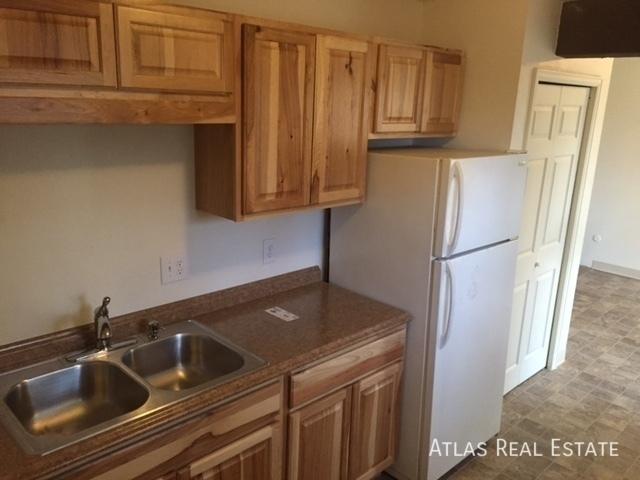 3 BR, 1.5 BA Apartment 4511 Driftwood Place, Boulder, CO 80301