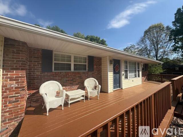 3 BR, 1.5 BA Apartment 4826 Hunter Trail, Chattanooga, TN 37415