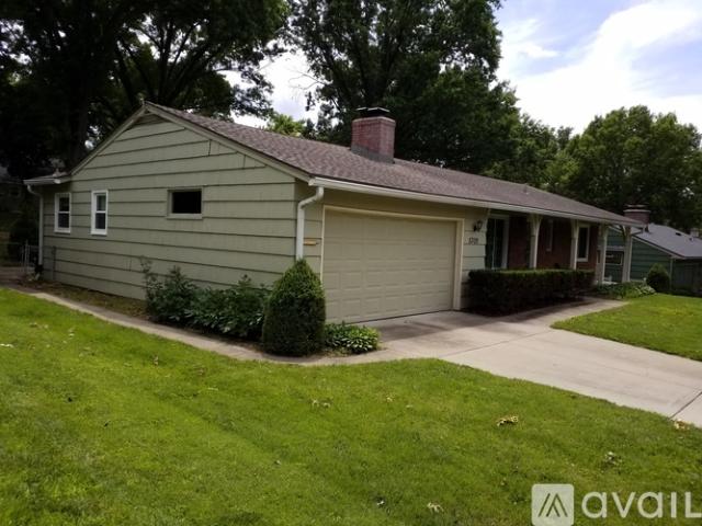 3 BR, 1.5 BA Apartment 5309 West 79th Street, Prairie Village, KS 66208