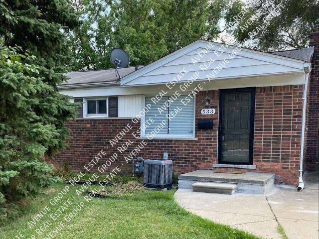 3 BR, 1.5 BA Apartment 533 Martin Luther King Jr Blvd N, Pontiac, MI 48342