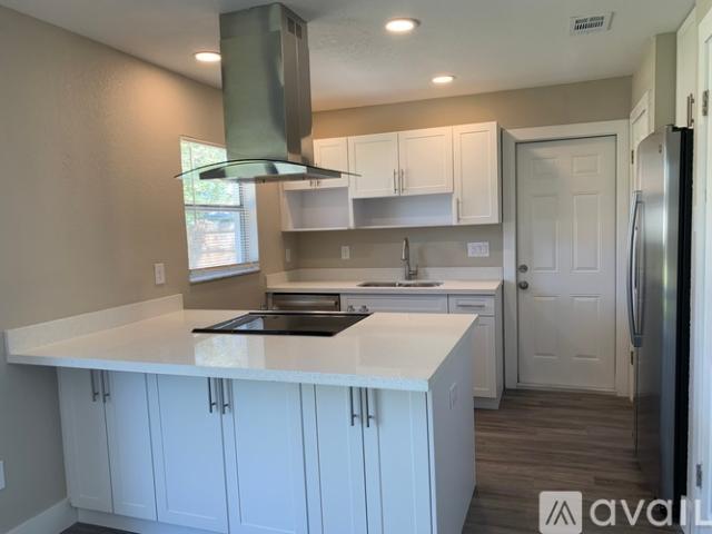 3 BR, 1.5 BA Apartment 5618 South 12 Th Avenue, Tampa, FL 33619