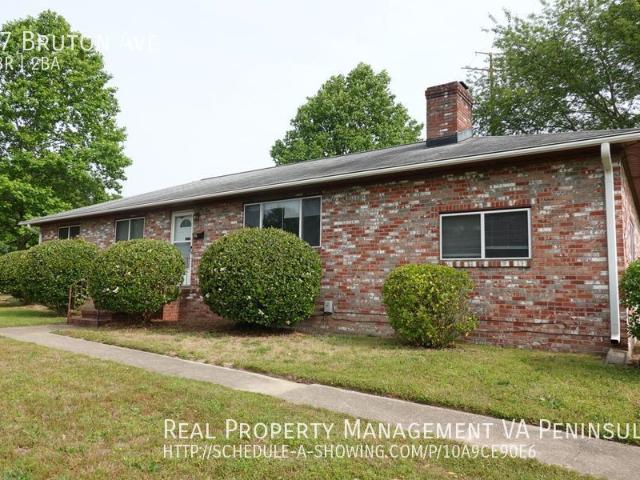 3 BR, 1.5 BA Apartment 57 Bruton Ave Newport News, VA 23601