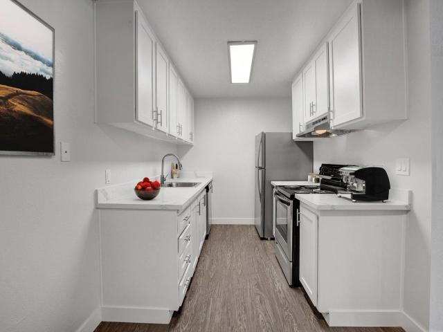3 BR, 1.5 BA Apartment 5820 Sutter Avenue Unit 23, Carmichael, CA 95608