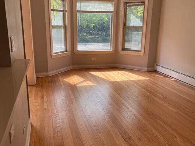 3 BR, 1.5 BA Apartment 5839 North Cicero Avenue, Chicago, IL 60646
