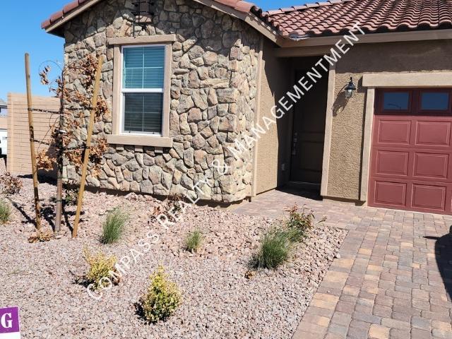 3 BR, 1.5 BA Apartment 60 Cadence Crest Ave, Henderson, NV 89011