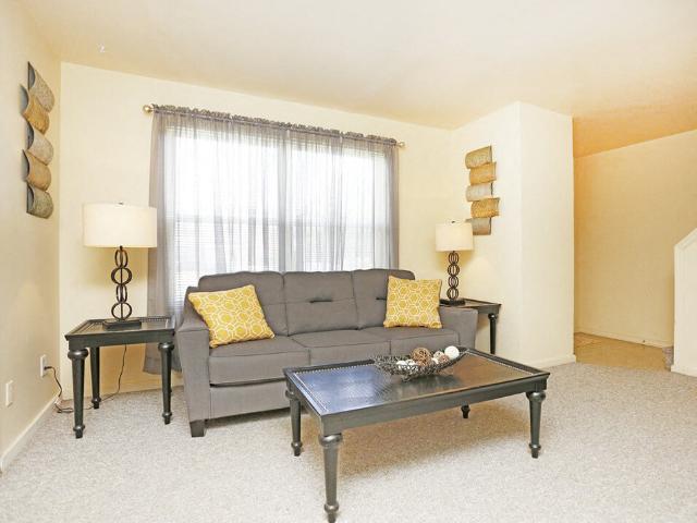 3 BR, 1.5 BA Apartment 620 Willow Pond Road Unit S0744, Rantoul, IL 61866