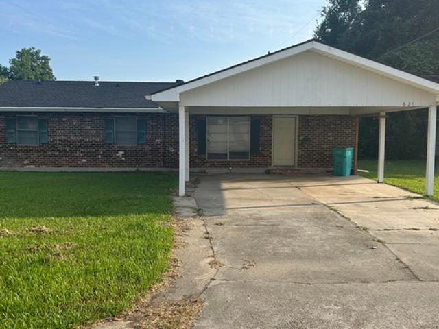3 BR, 1.5 BA Apartment 621 Natchez Blvd, Opelousas, LA 70570