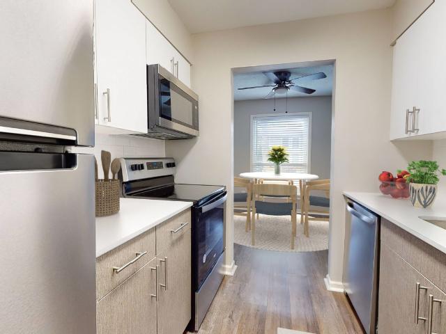 3 BR, 1.5 BA Apartment 6630 Glenbrook Drive Unit 6713G 2B, Indianapolis, IN 46220